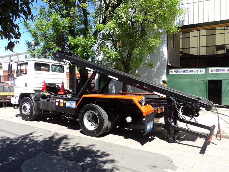 Equipo Roll-Off a Cable